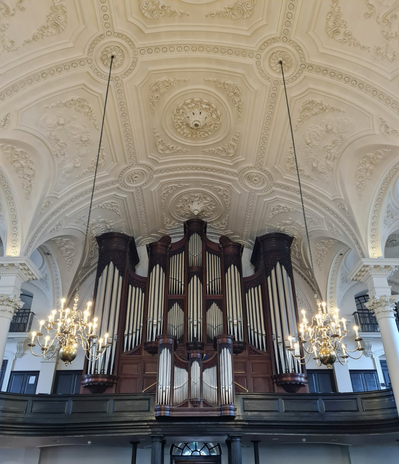 Jigsaw Puzzle | 168 pieces | St Martin-in-the-Fields organ | Jigidi