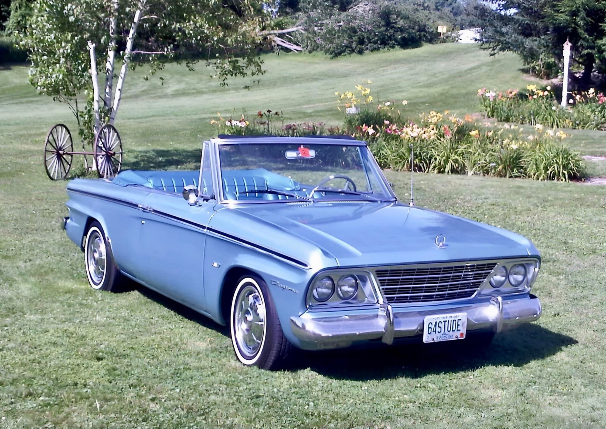 Solve 1964 Studebaker Daytona convertible jigsaw puzzle online with 150 ...