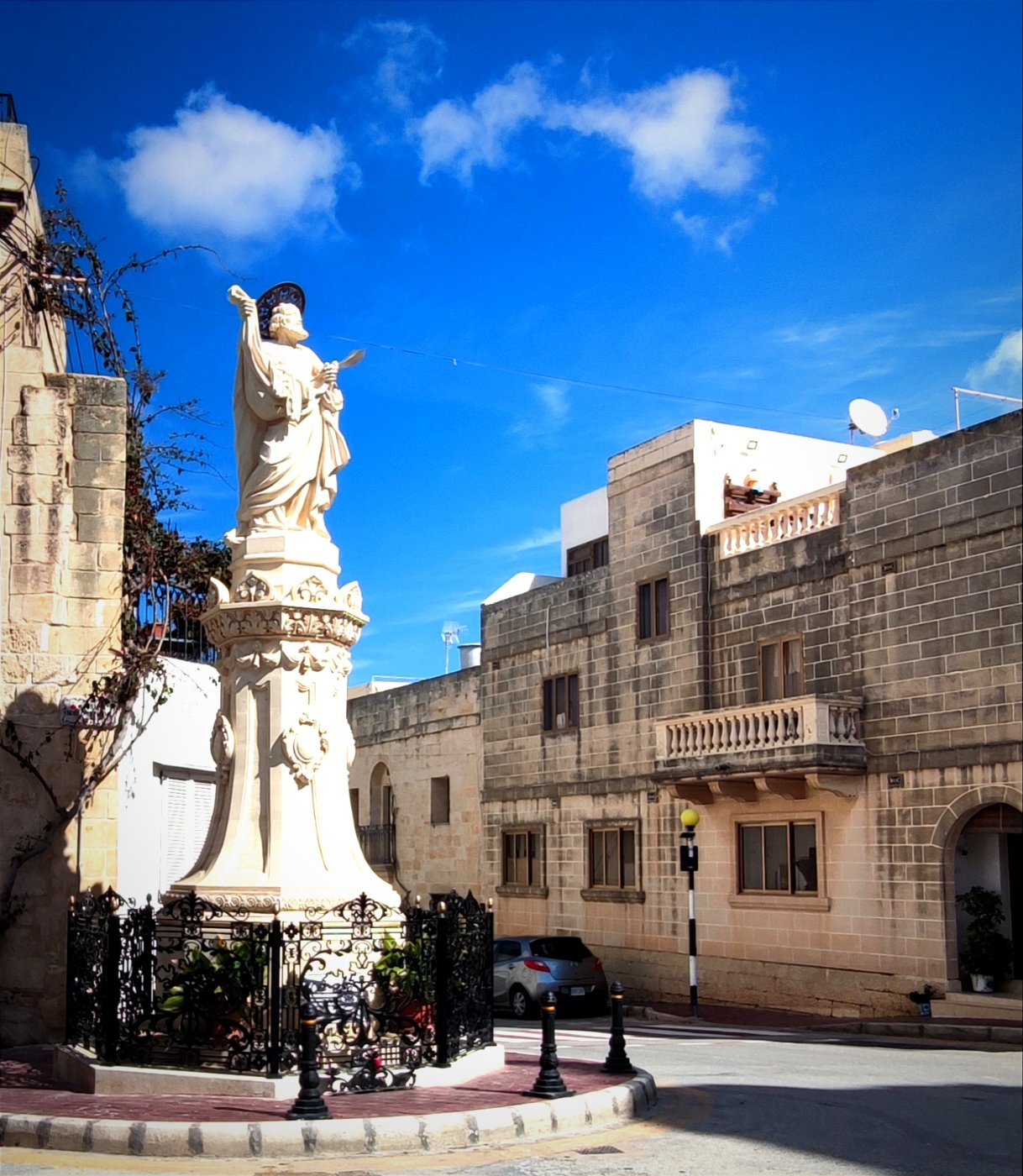 Solve Old Village Core, Għargħur, Malta jigsaw puzzle online with 42 pieces
