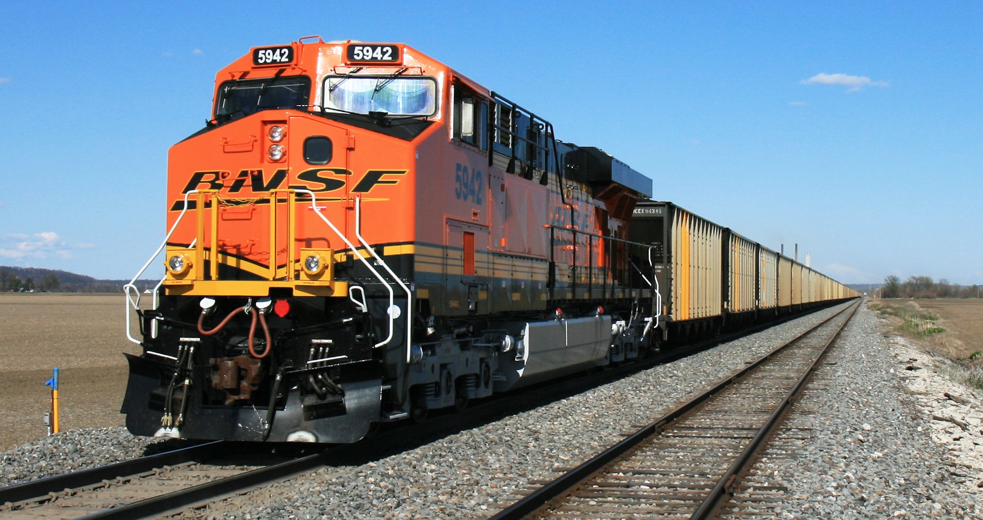 Solve The BNSF 5942 Sitting Awaiting a Crew at Machens Missouri jigsaw puzzle online with 98 pieces