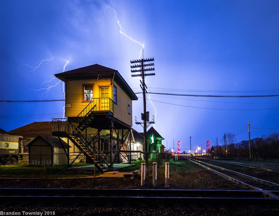 Solve "The Thunder Rolls...and the lightning strikes..!" Looks like a ...