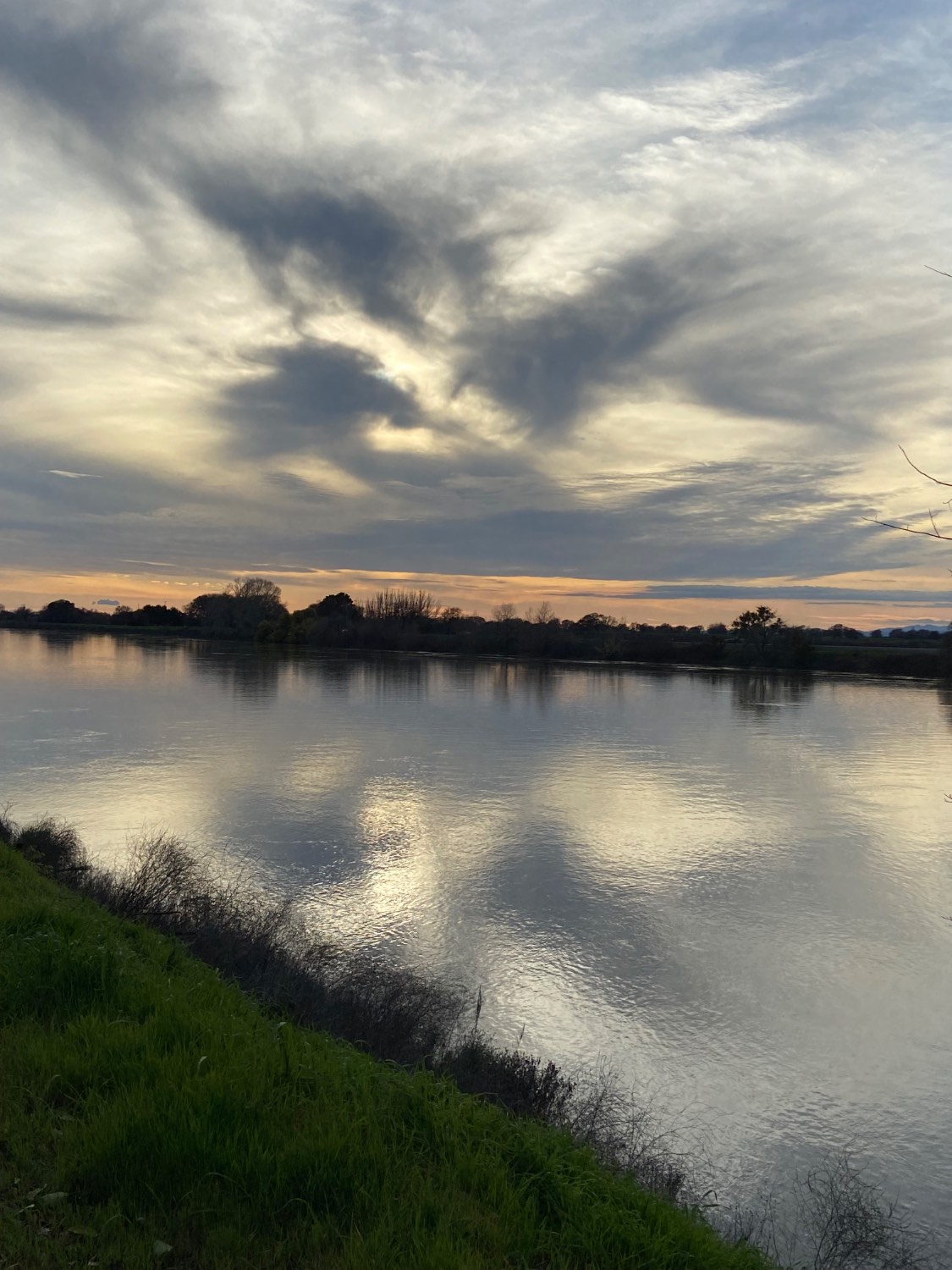 Solve California Delta Evening jigsaw puzzle online with 99 pieces