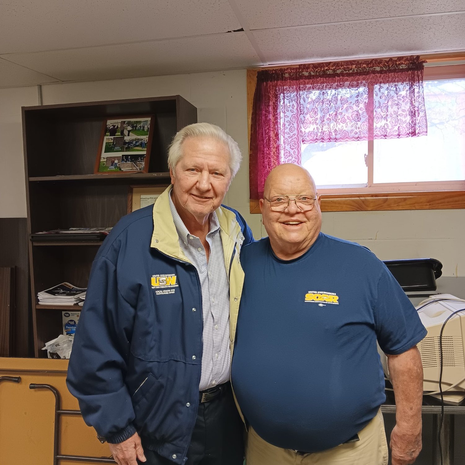 Solve USW International President Dave McCall & I jigsaw puzzle online ...