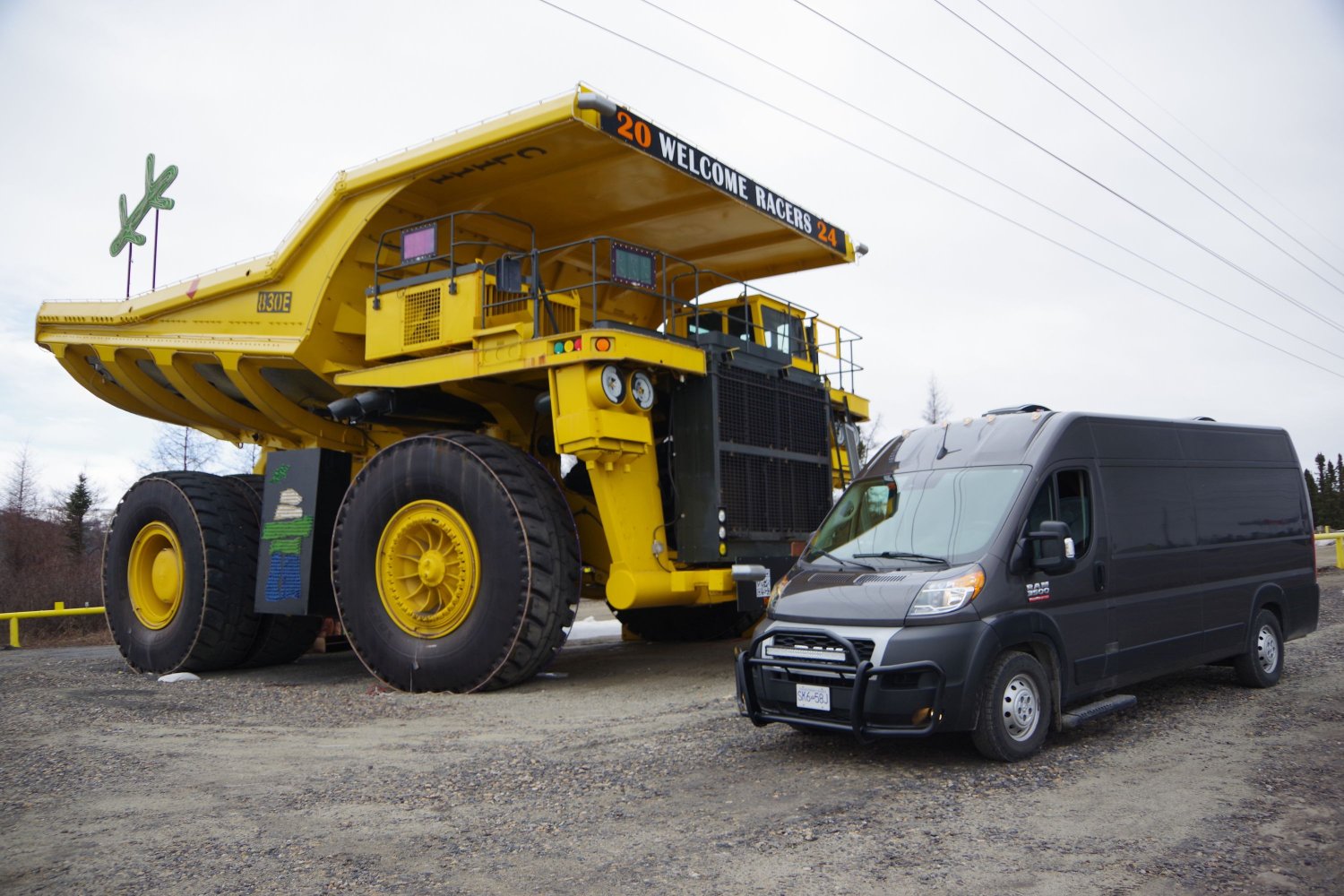 Solve Mining Truck in Labrador City jigsaw puzzle online with 12 pieces