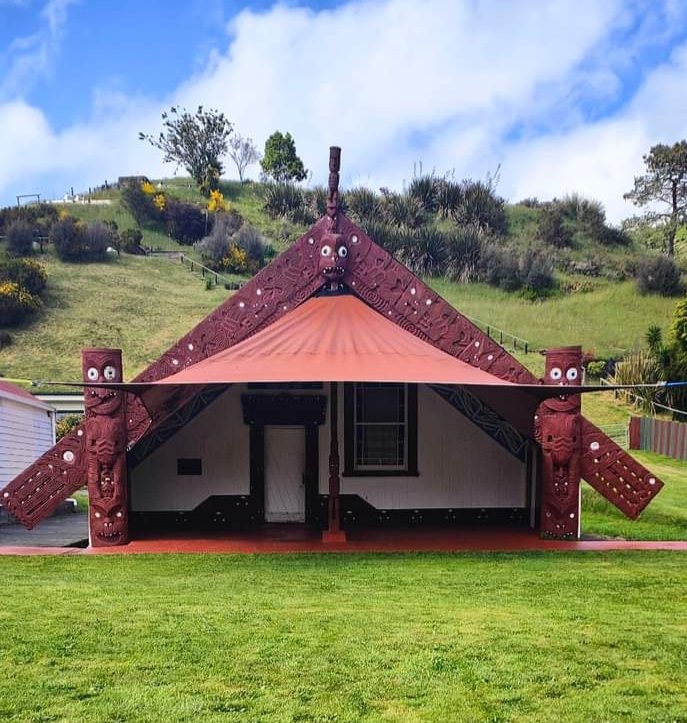 Solve Ngatira marae near Putaruru jigsaw puzzle online with 25 pieces