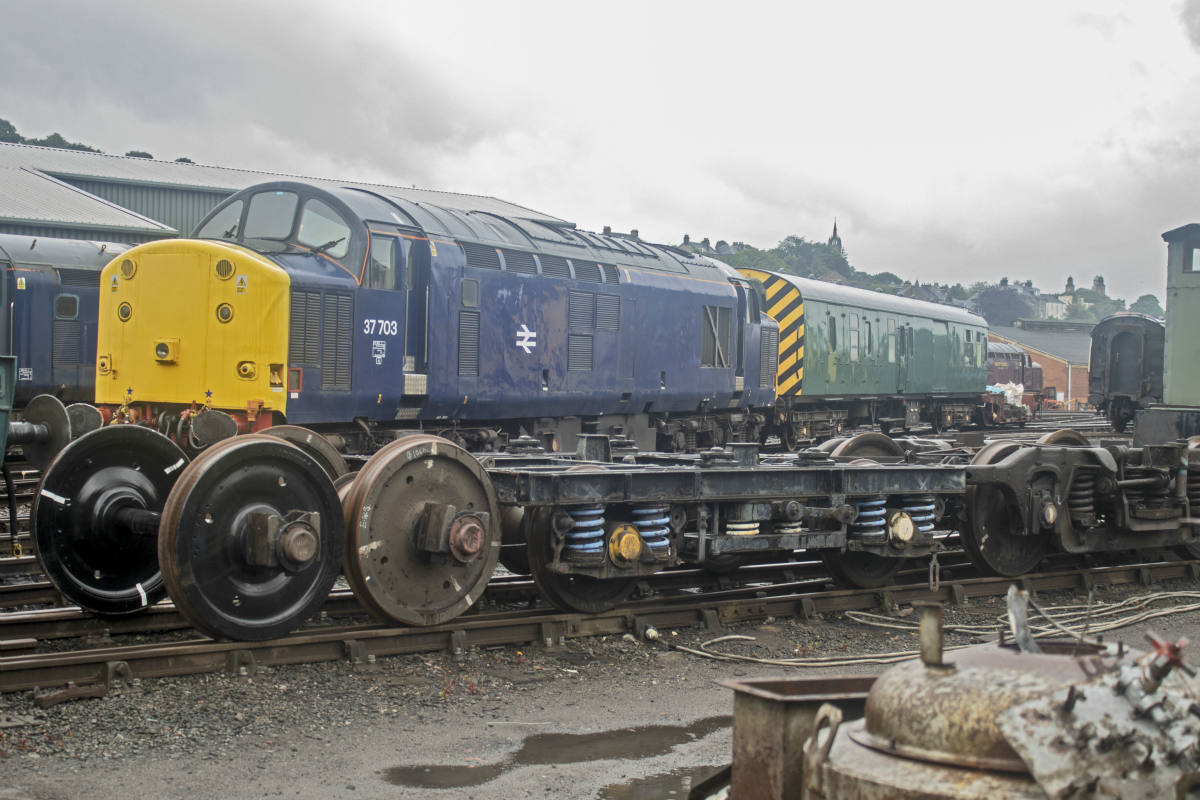 Solve Bo'ness & Kinneil Railway 09-07-2019 BR Class 37 703 English ...