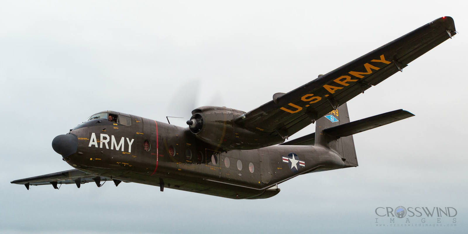 Solve Army Caribou In Flight jigsaw puzzle online with 128 pieces