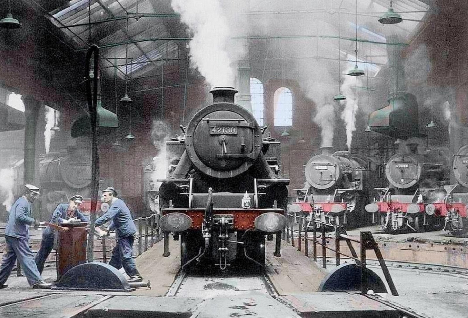 Solve LMS Fairburn 2-6-4T 42138. jigsaw puzzle online with 247 pieces