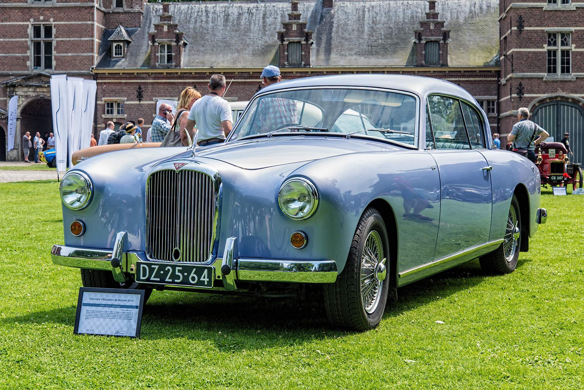 Solve Alvis "TC108/G" 2-door saloon by Willowbrook - 1956 jigsaw puzzle ...