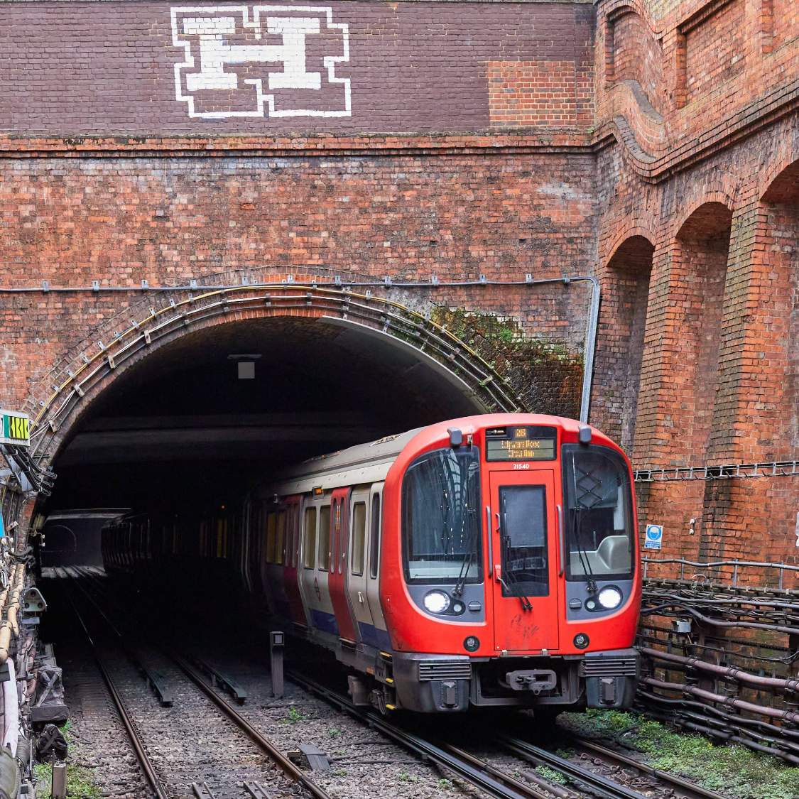 Solve Circle Line Train Coming into Nottinghill Station in London ...