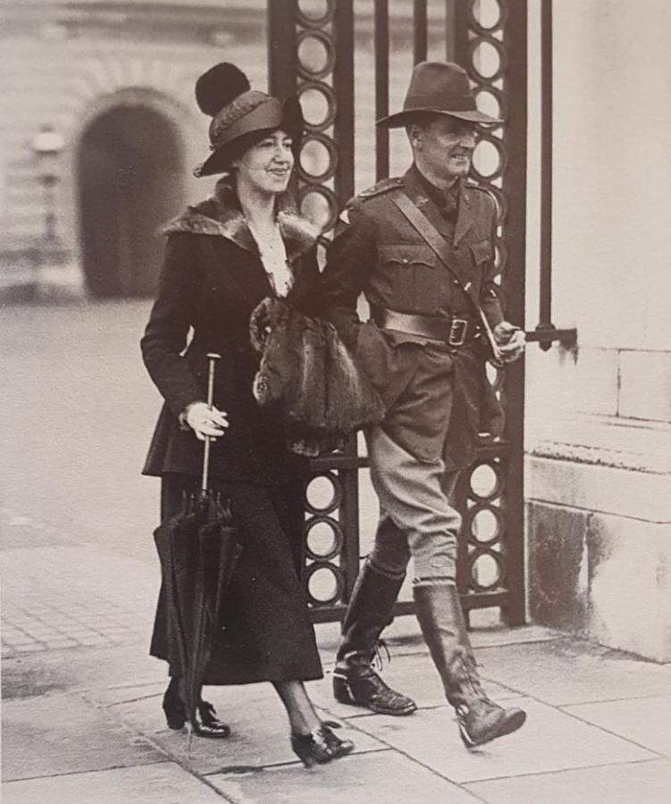 Solve Hilda Rix with Major George Matson Nicholas shortly after their ...