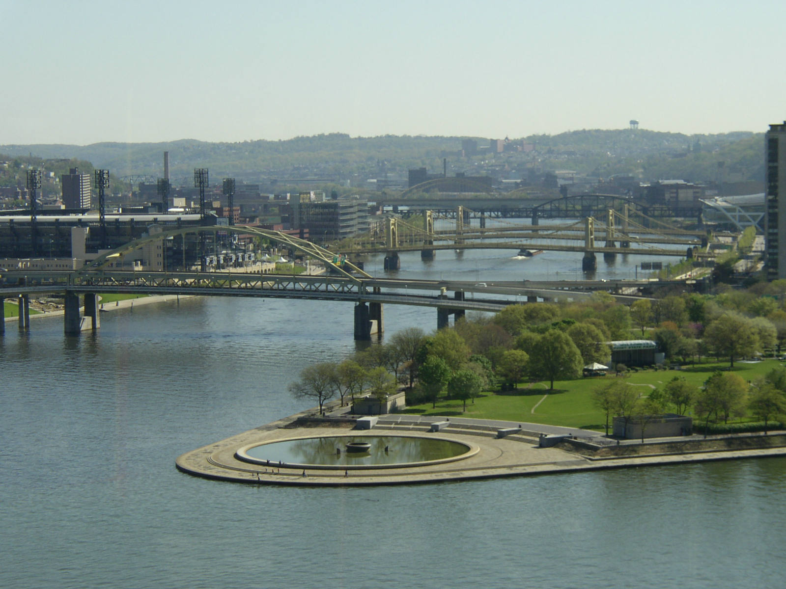 Solve Three Rivers Merge, Pittsburgh, PA jigsaw puzzle online with 336 ...