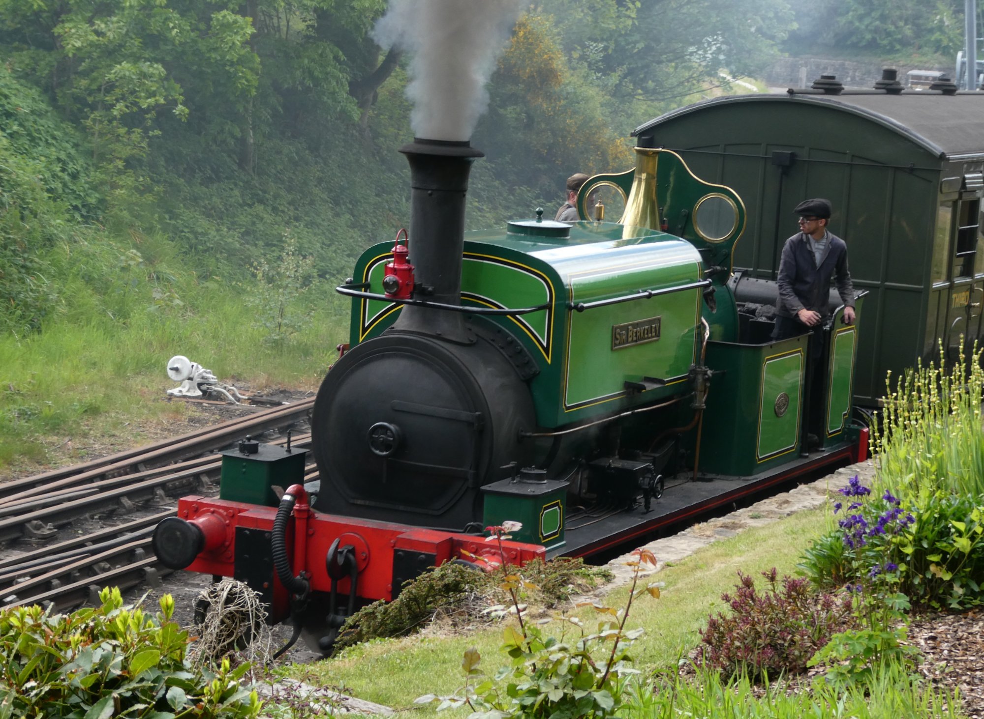 Solve Powering Out of the Station! jigsaw puzzle online with 108 pieces