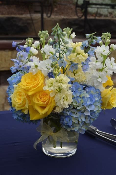 Solve Happiness is..... Fabulous Summer Centrepiece ! jigsaw puzzle ...