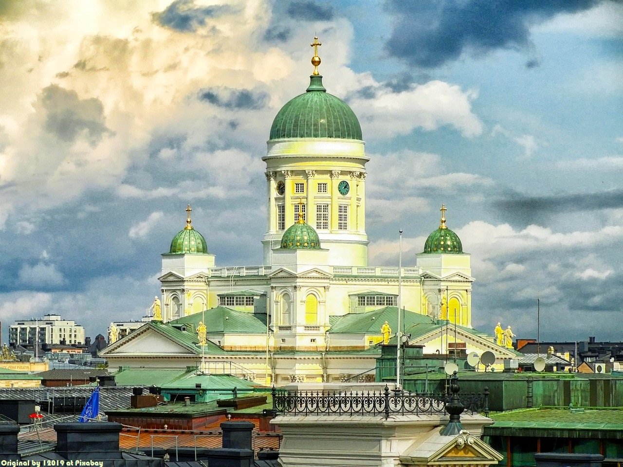 Solve Helsinki, Finland jigsaw puzzle online with 48 pieces