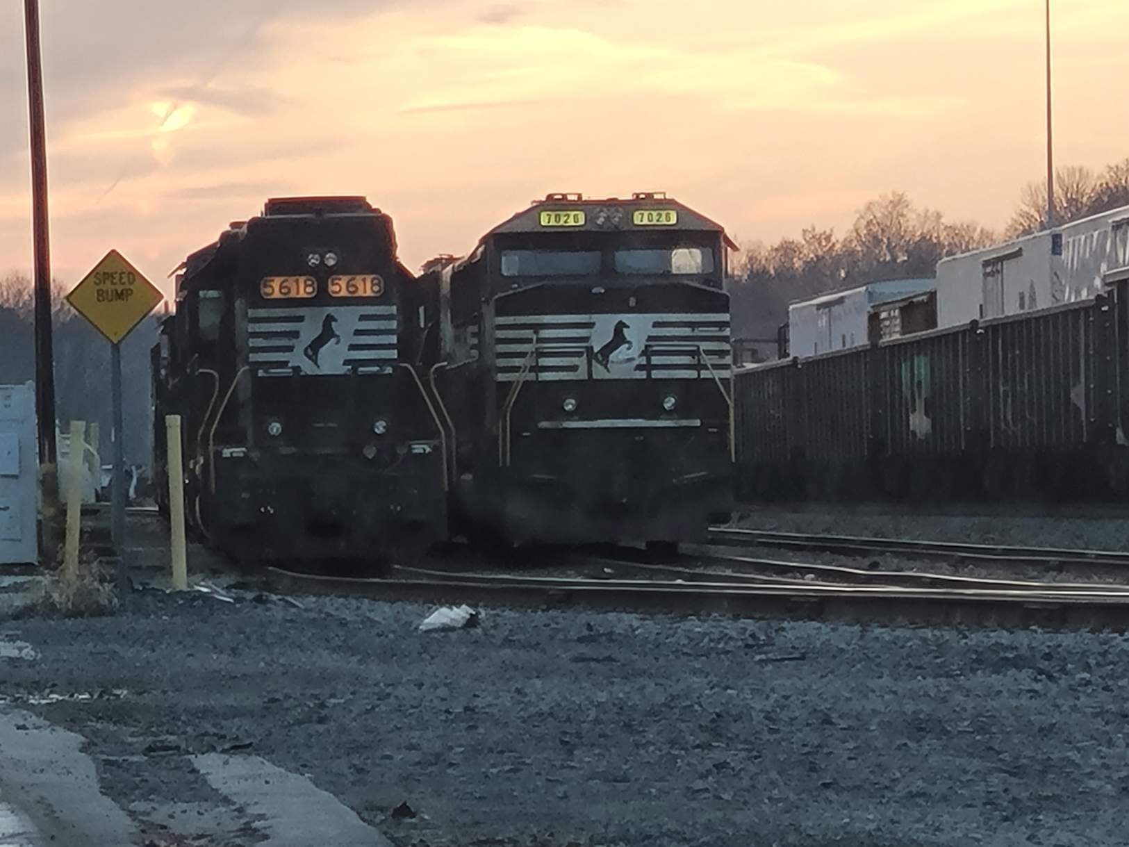 Solve NS 5618 and NS 7026 at Abrams Yard at dusk jigsaw puzzle online ...