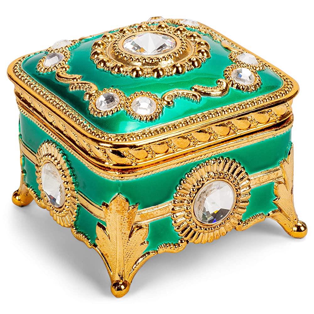 Solve Jeweled Music Box jigsaw puzzle online with 36 pieces