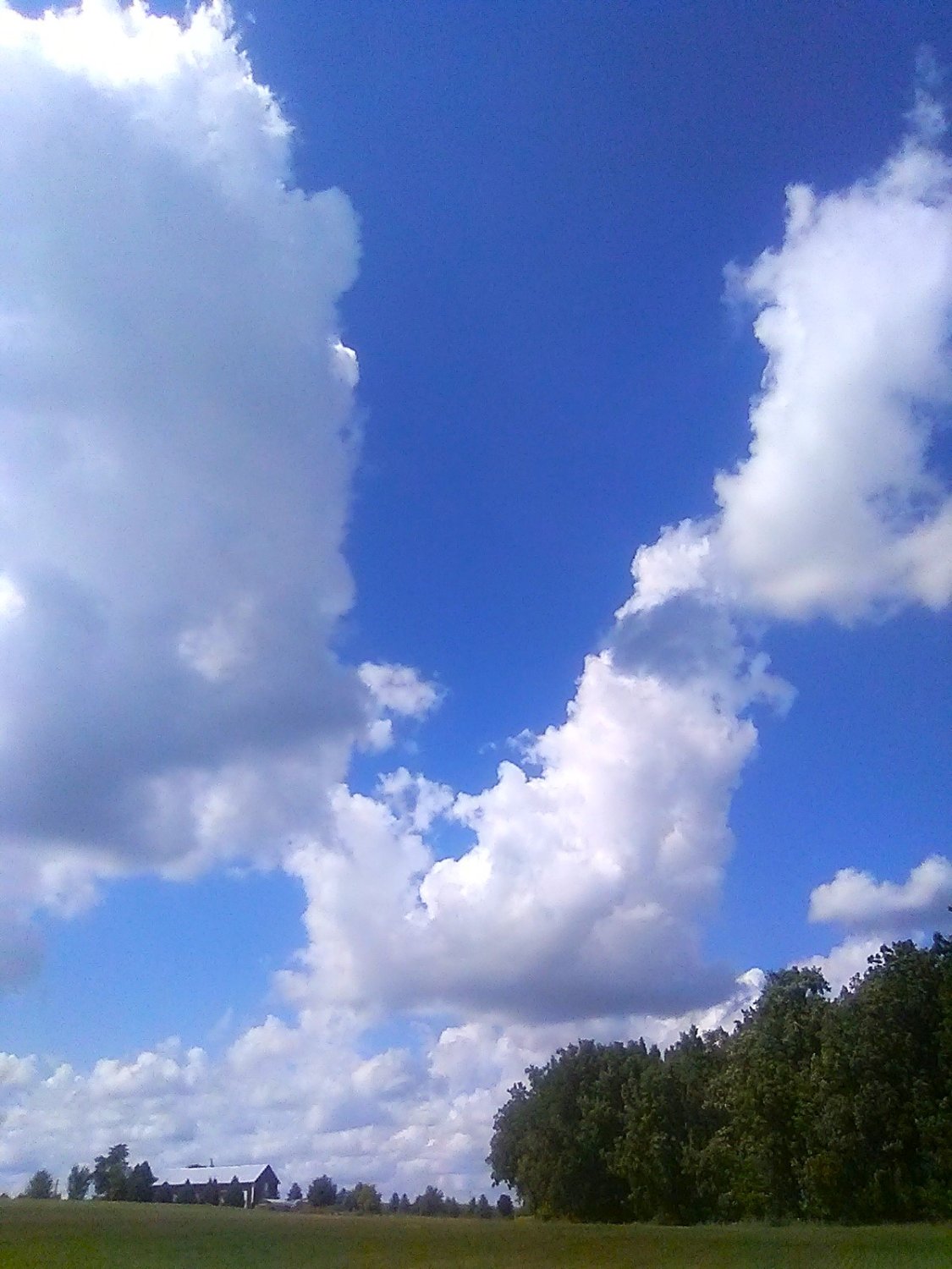 Solve Beautiful Blue Sky And Fun Clouds! 2023 jigsaw puzzle online with ...