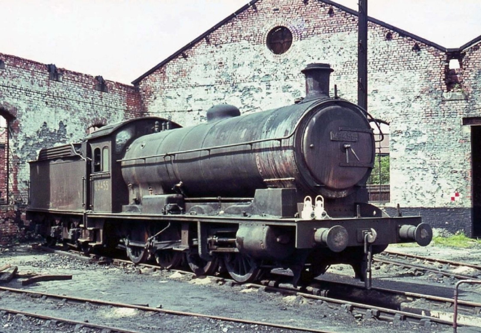 Solve NER Raven Class Q6 0-8-0 63455 at Tyne Dock, 1967. jigsaw puzzle ...