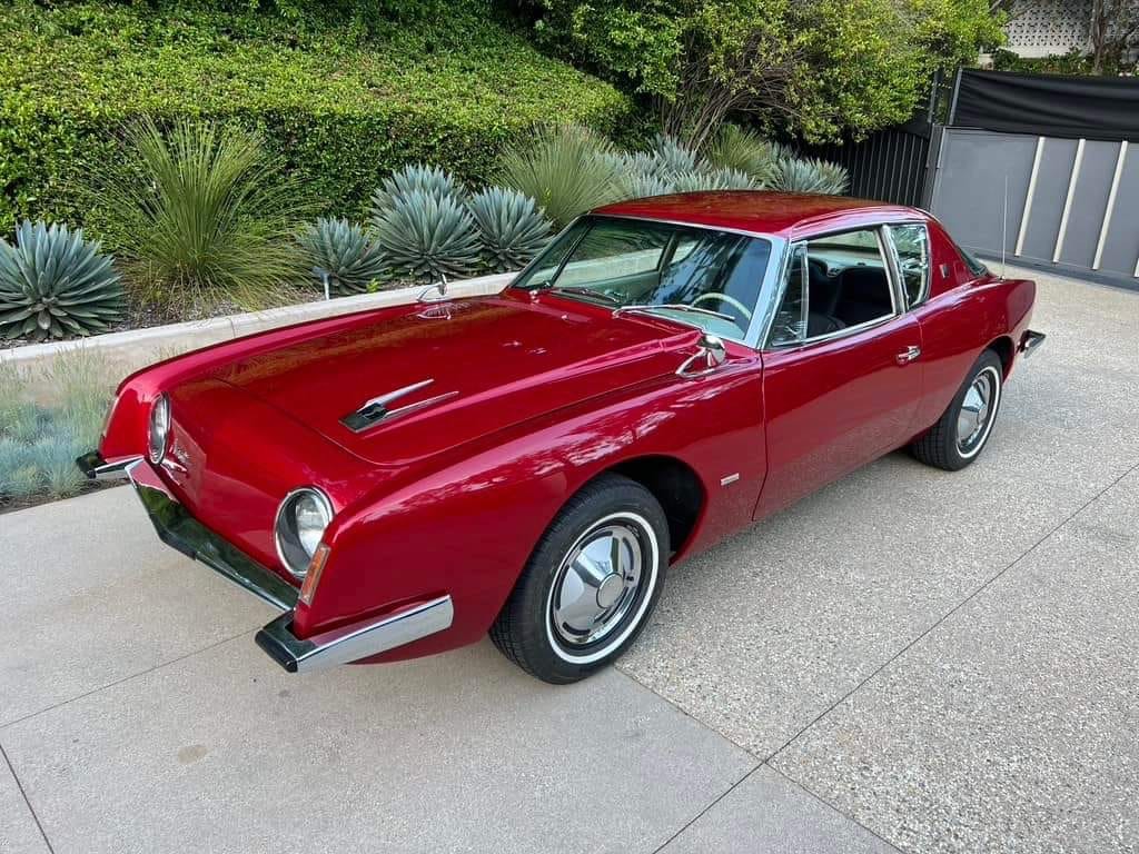 Jigsaw Puzzle | 130 pieces | 1963 Supercharged Studebaker Avanti R2 ...