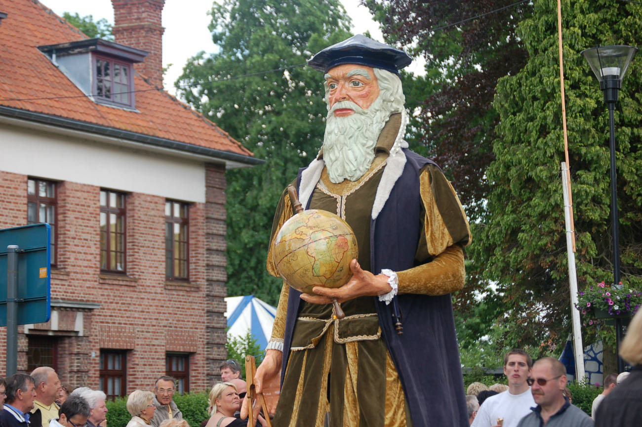 Solve Mercator jigsaw puzzle online with 117 pieces