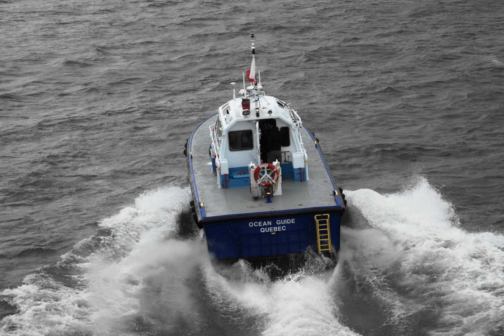 Solve Ocean Guide bateau pilote, Québec jigsaw puzzle online with 294 ...