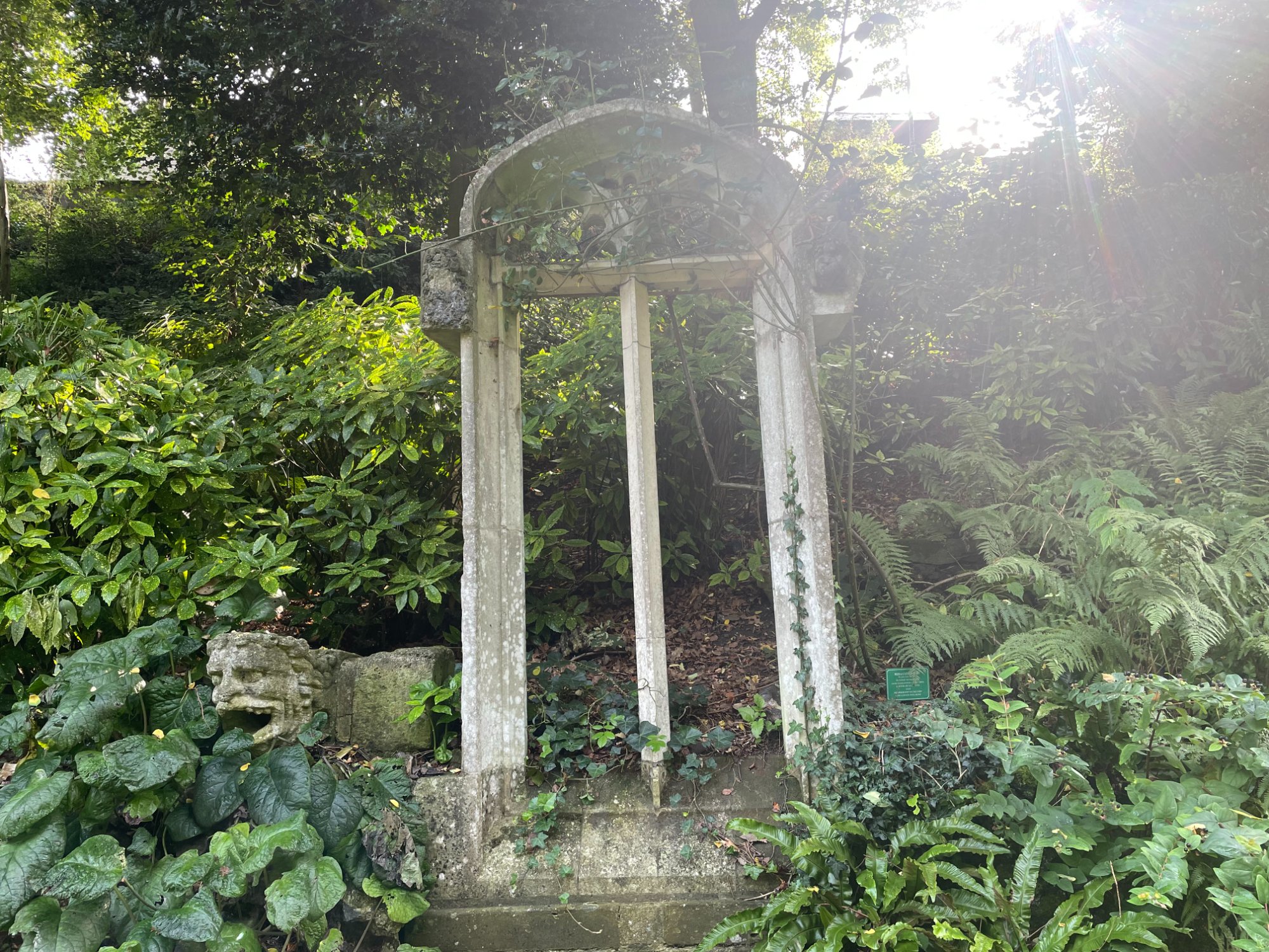 Solve Structure jigsaw puzzle online with 88 pieces