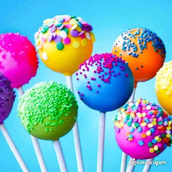 Solve Cake Pops jigsaw puzzle online with 81 pieces