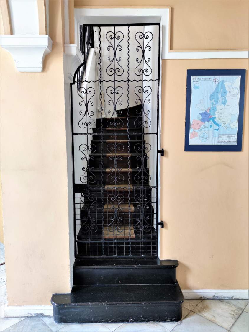 Solve At The Holy Trinity Cathedral, Gibraltar jigsaw puzzle online ...