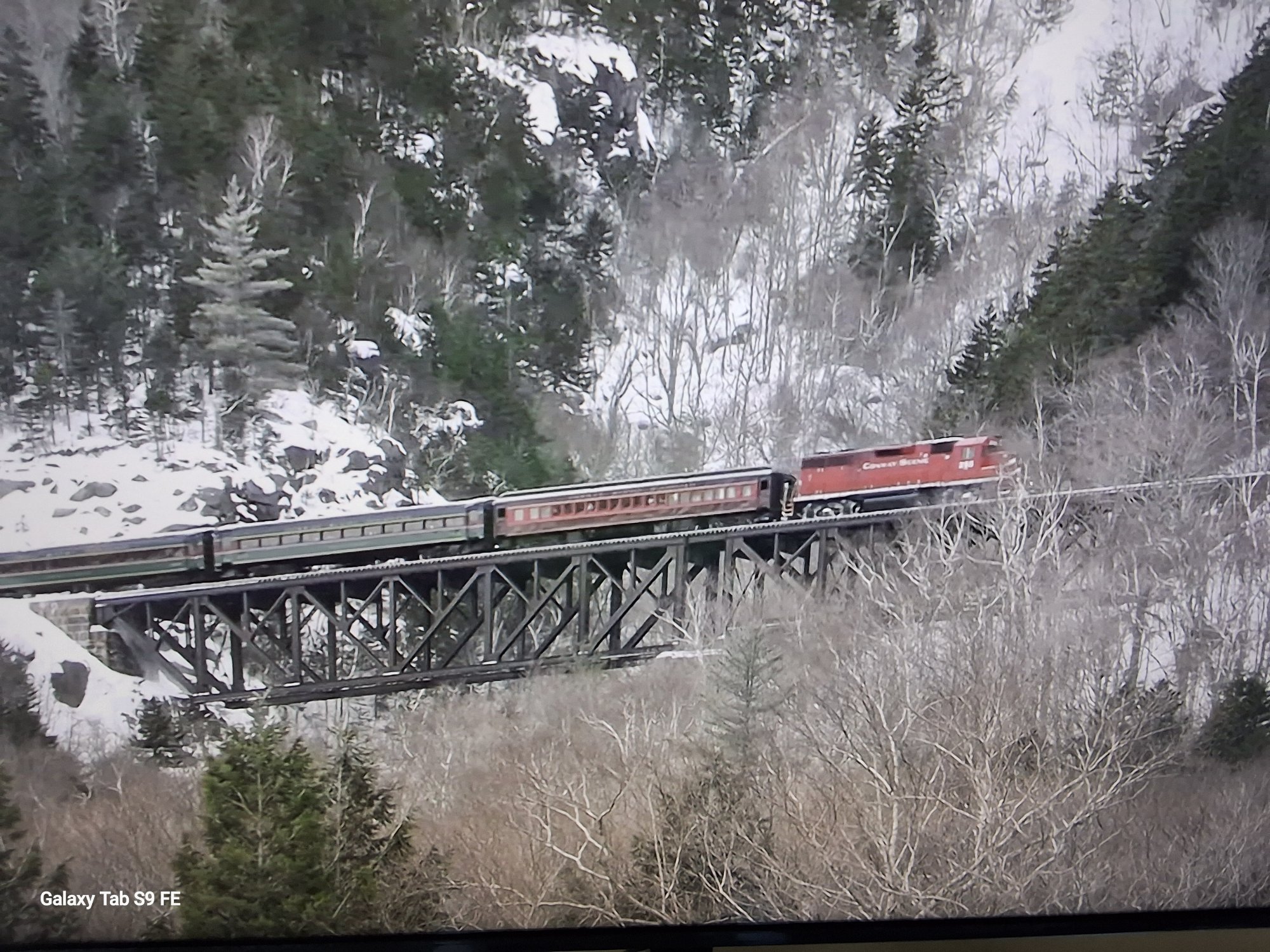 Solve Conway NH jigsaw puzzle online with 176 pieces