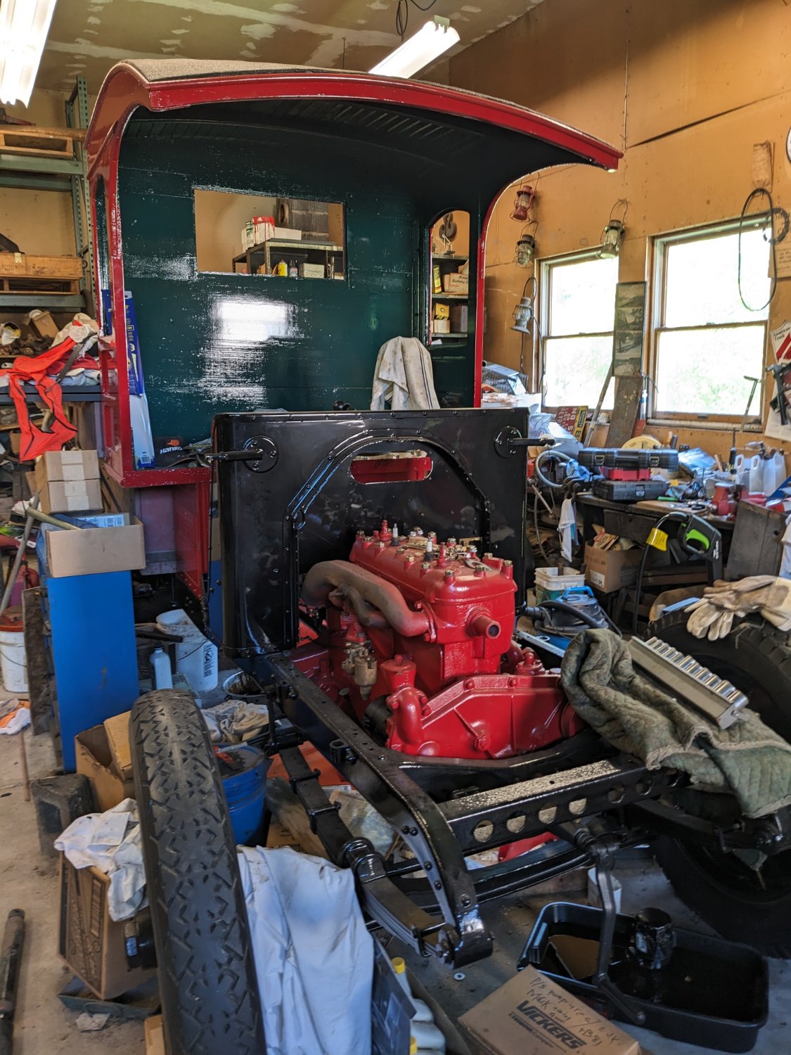 Solve Guess the mess. jigsaw puzzle online with 99 pieces