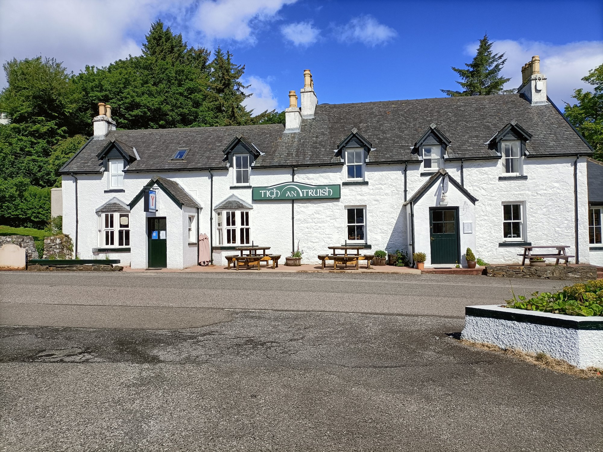 Solve Pub crossing the Atlantic Ocean, Scotland. jigsaw puzzle online ...