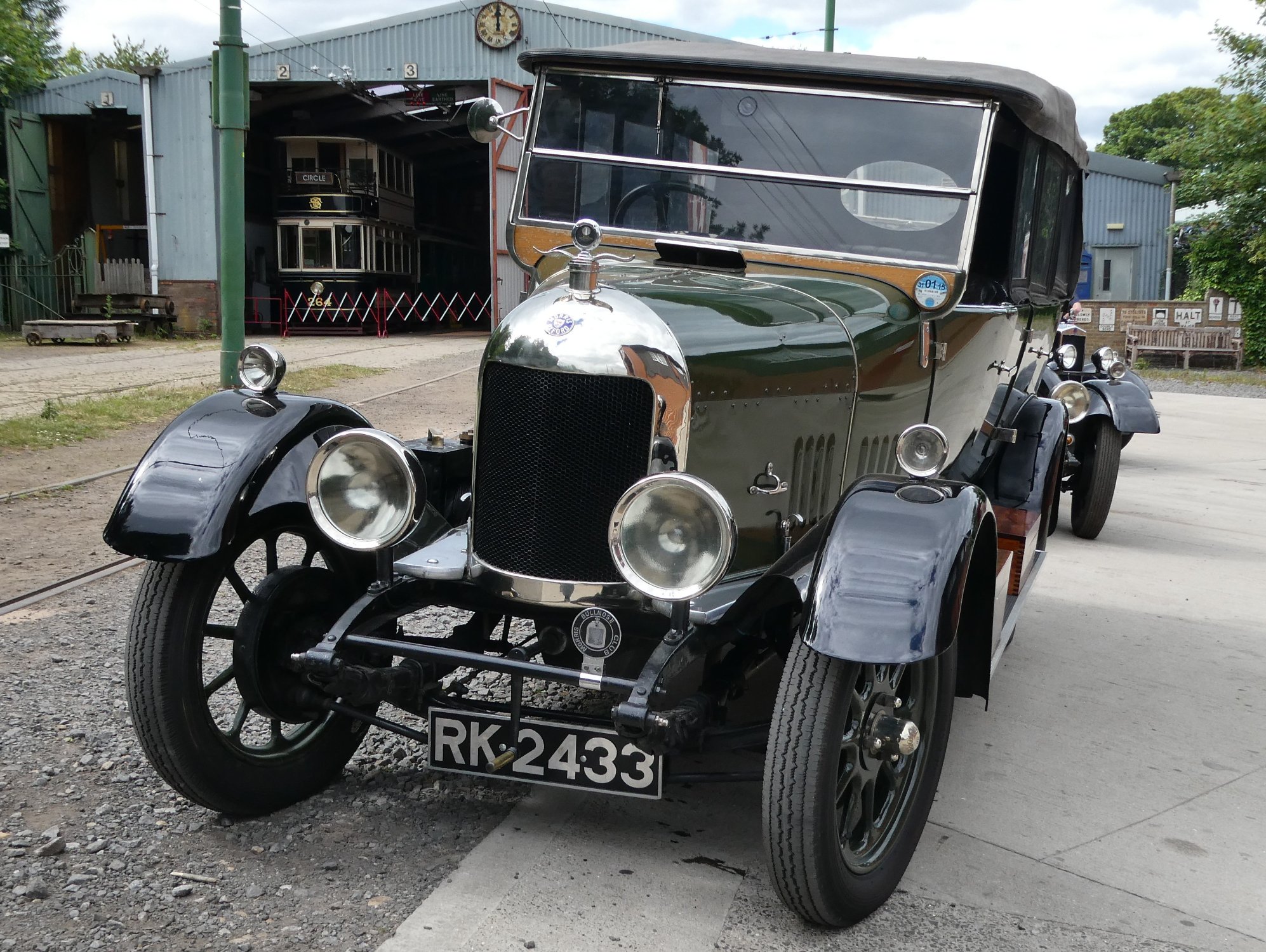 Solve 1923 Morris Oxford jigsaw puzzle online with 204 pieces