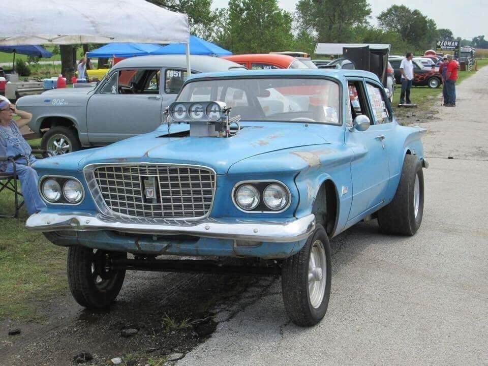 Solve 1962 Plymouth Valiant With 1961 Grille jigsaw puzzle online with ...