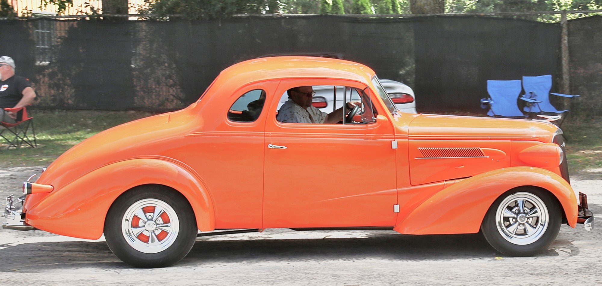 Solve Heading home jigsaw puzzle online with 595 pieces