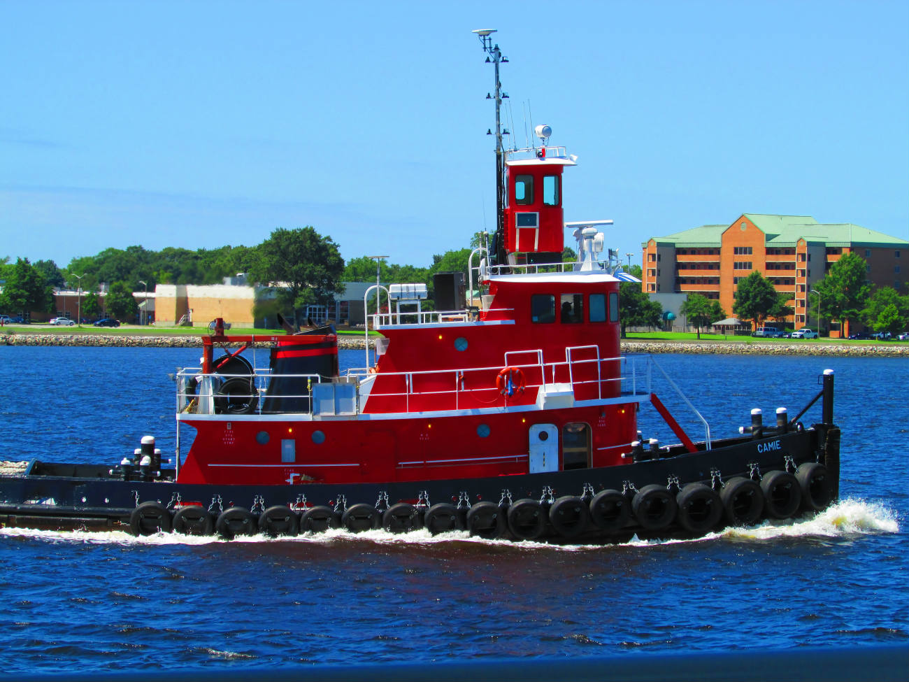Solve Tugboat Camie jigsaw puzzle online with 130 pieces