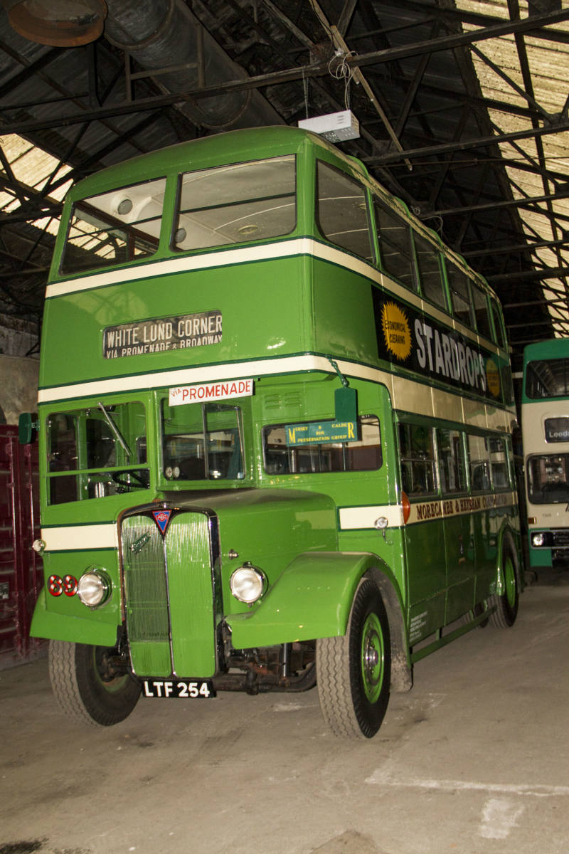 Solve keighley bus museum & rally 30-10-2016 AEC Regent III 69 park ...