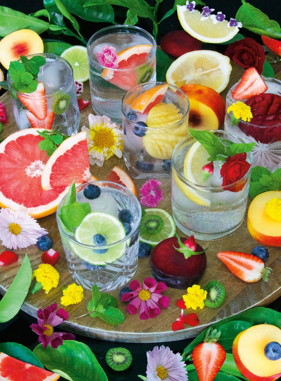 Solve Rainbow Cocktails jigsaw puzzle online with 252 pieces
