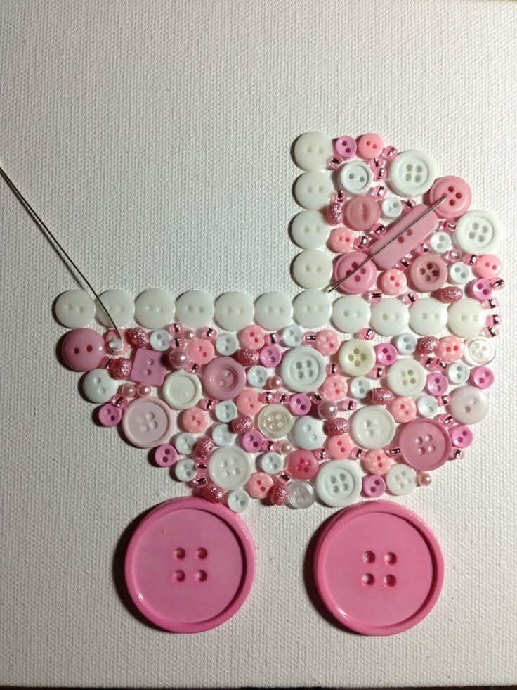Solve Button art jigsaw puzzle online with 12 pieces