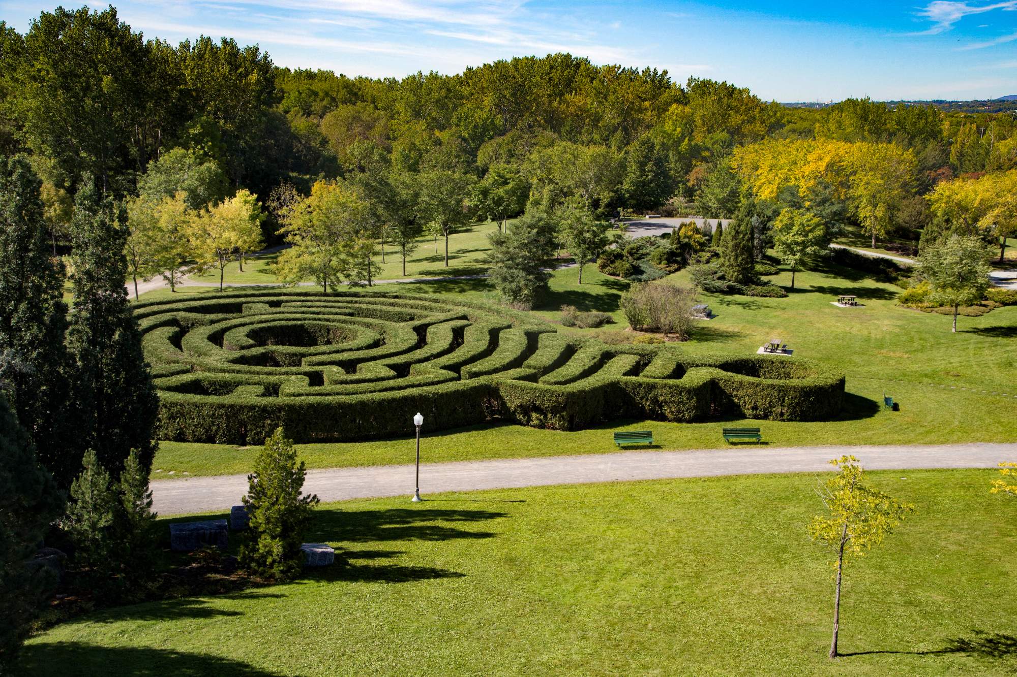 Solve Quebec City maze/Labyrinthe de Québec jigsaw puzzle online with ...