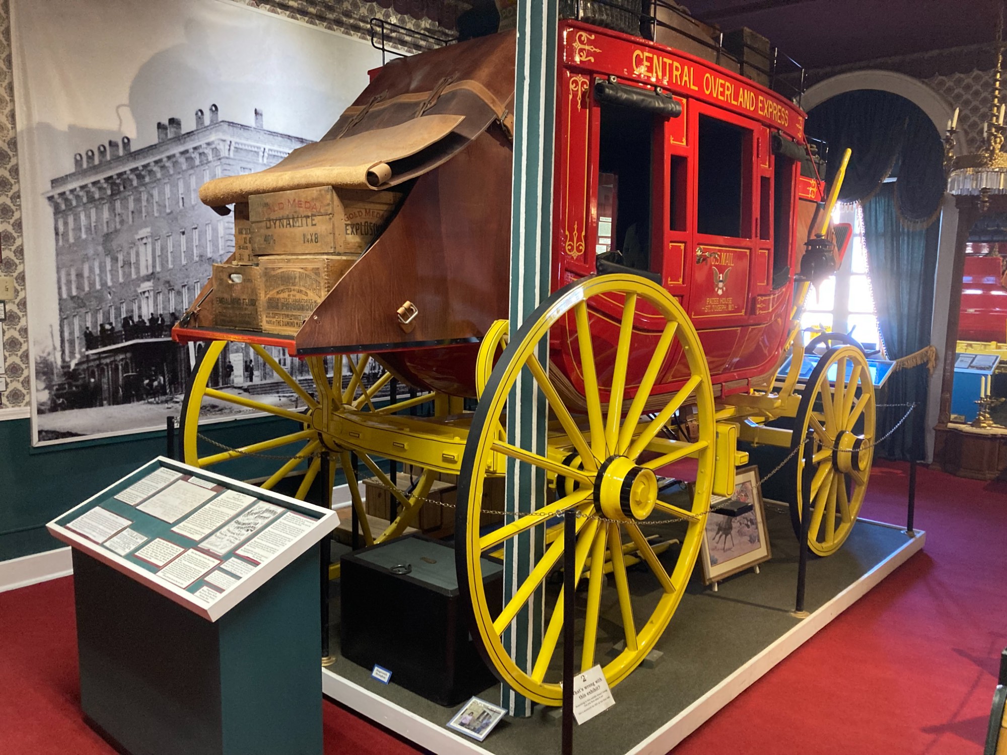 Solve Red Coach, rear view. jigsaw puzzle online with 221 pieces