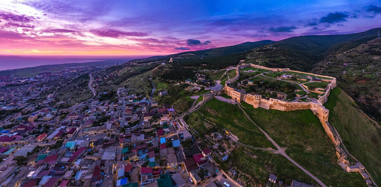 Solve Derbent, Russia - Russia's oldest city and mosque dating to 5BCE ...