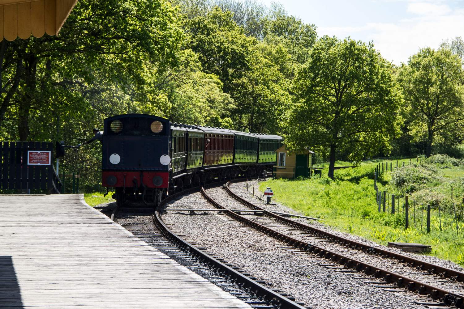 Solve isle of wight steam railway 06-05-2014 smallbrook junction ...