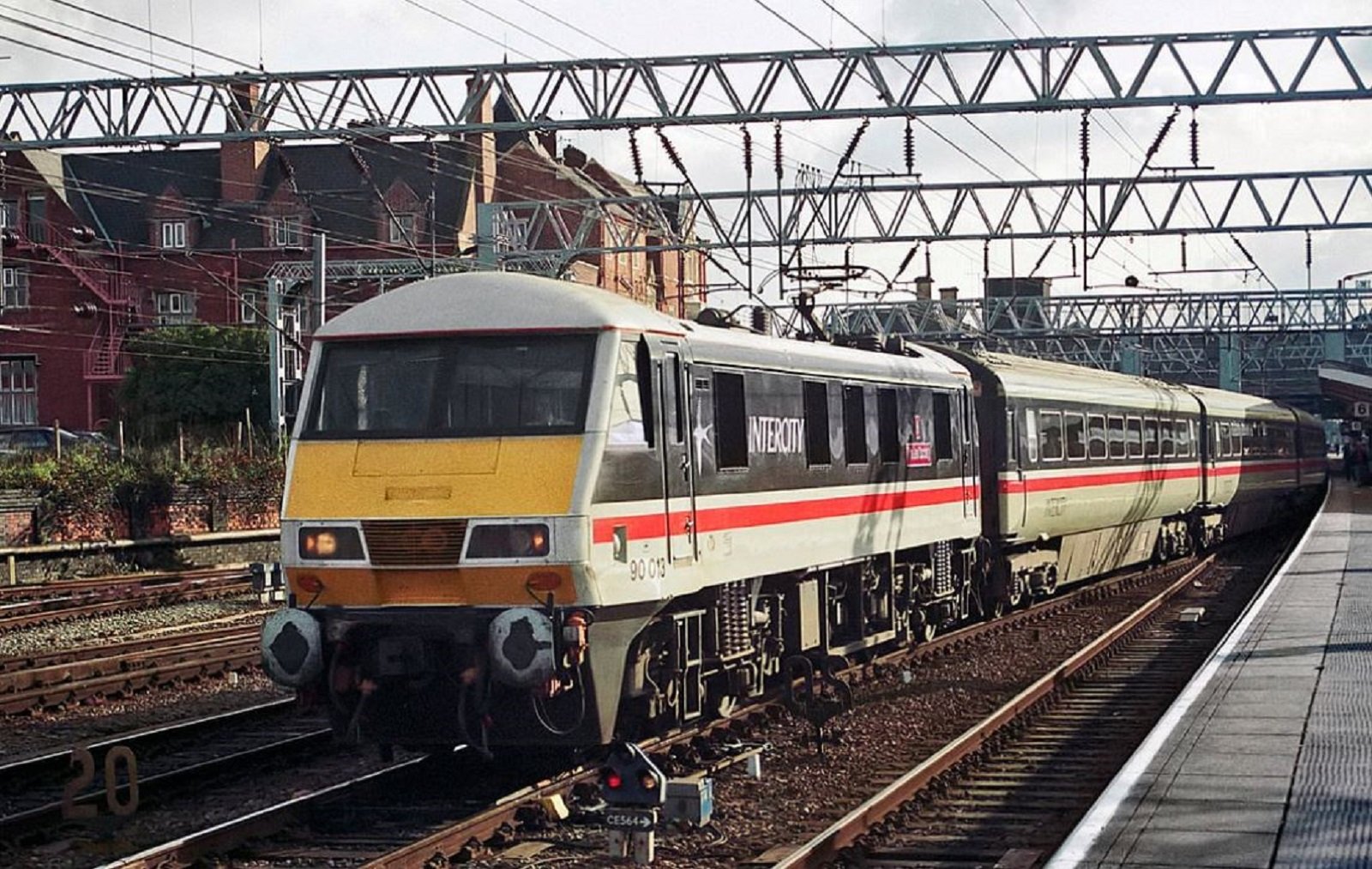 Solve BR Class 90 90013 The Law Society. jigsaw puzzle online with 54 ...