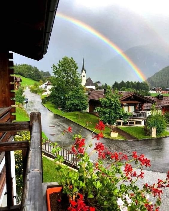 Solve Áustria jigsaw puzzle online with 80 pieces