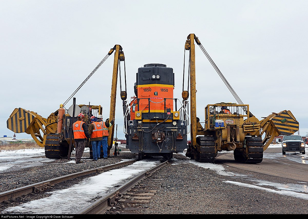 Solve BNSF 1850 jigsaw puzzle online with 70 pieces