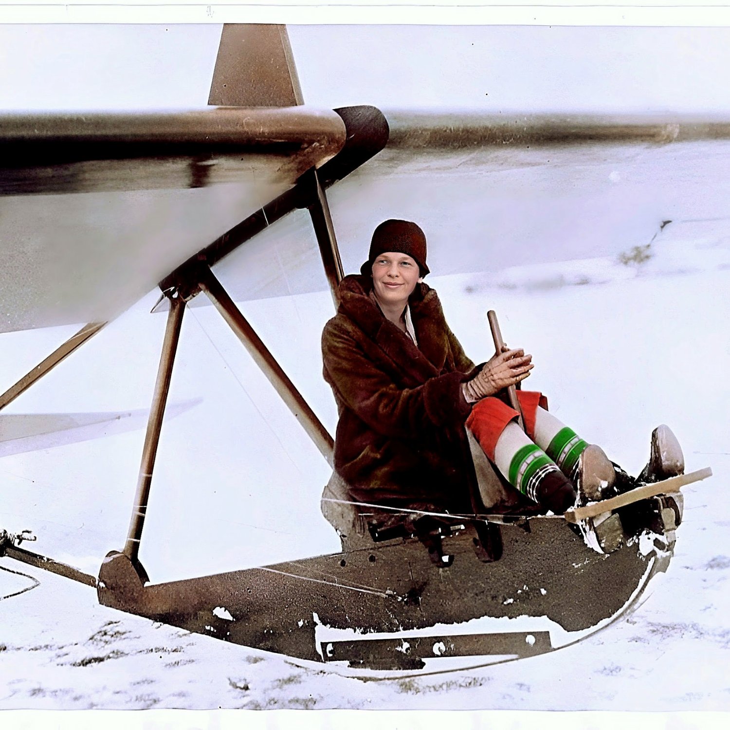 Solve Amelia Earhart. jigsaw puzzle online with 225 pieces