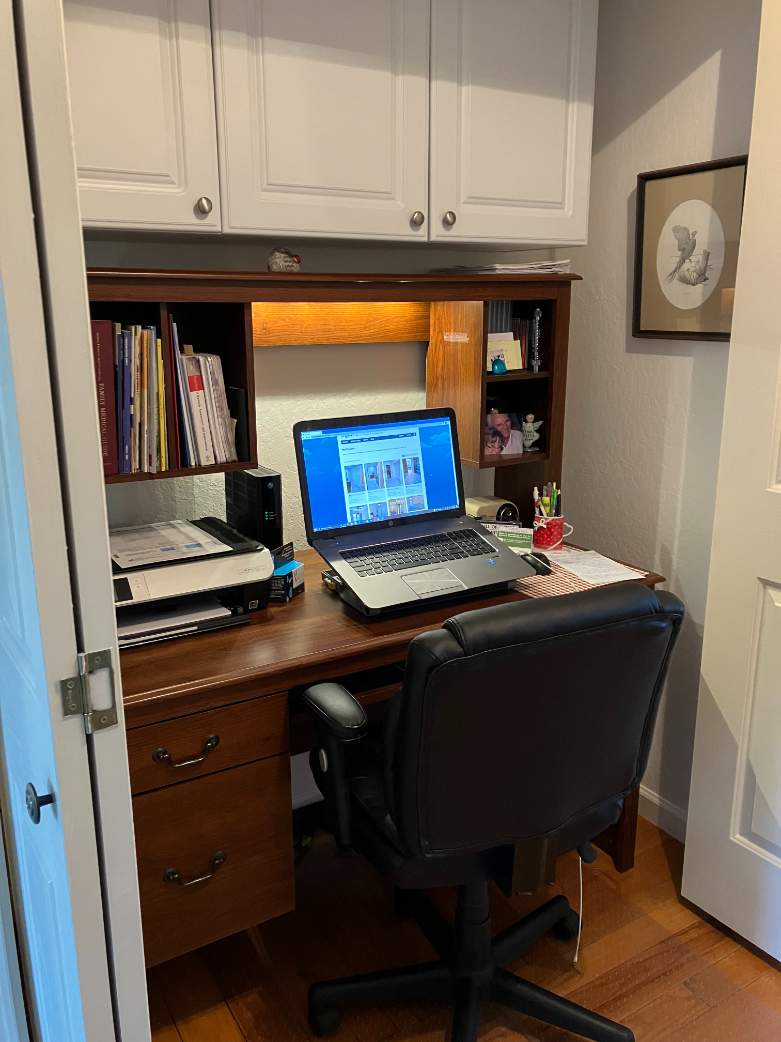 Solve #7b New Office Space jigsaw puzzle online with 20 pieces