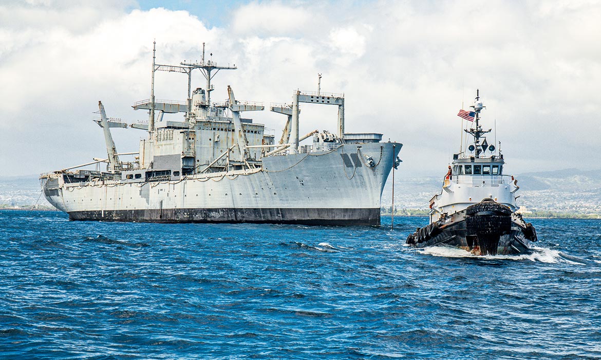 Solve Tug "Alice-C" and "USS St. Louis"!! jigsaw puzzle online with 104 ...