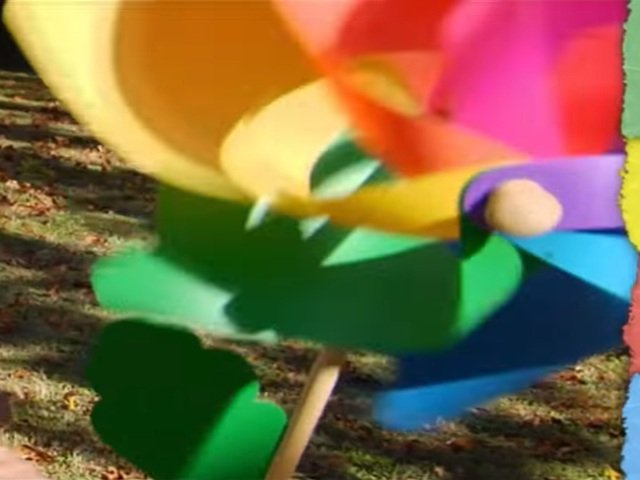 Solve pinwheel jigsaw puzzle online with 12 pieces